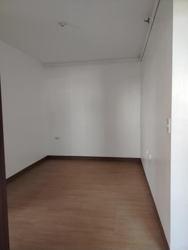 Dormy 947 - Studio Bare Condo Unit for Rent at Asia Enclaves