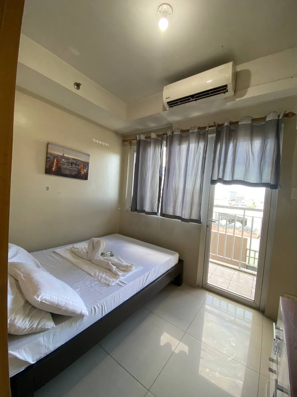 Dormy 890 - 1BR Condominium SMDC Shell Pasay with Pool Access