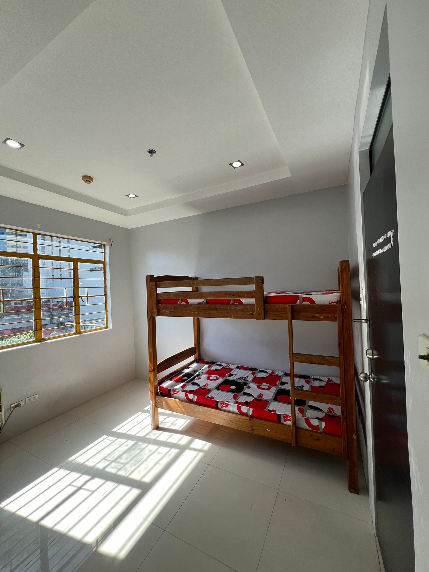 Dormy 150 - Room for Rent near Taft, Vito Cruz, CSB, DLSU