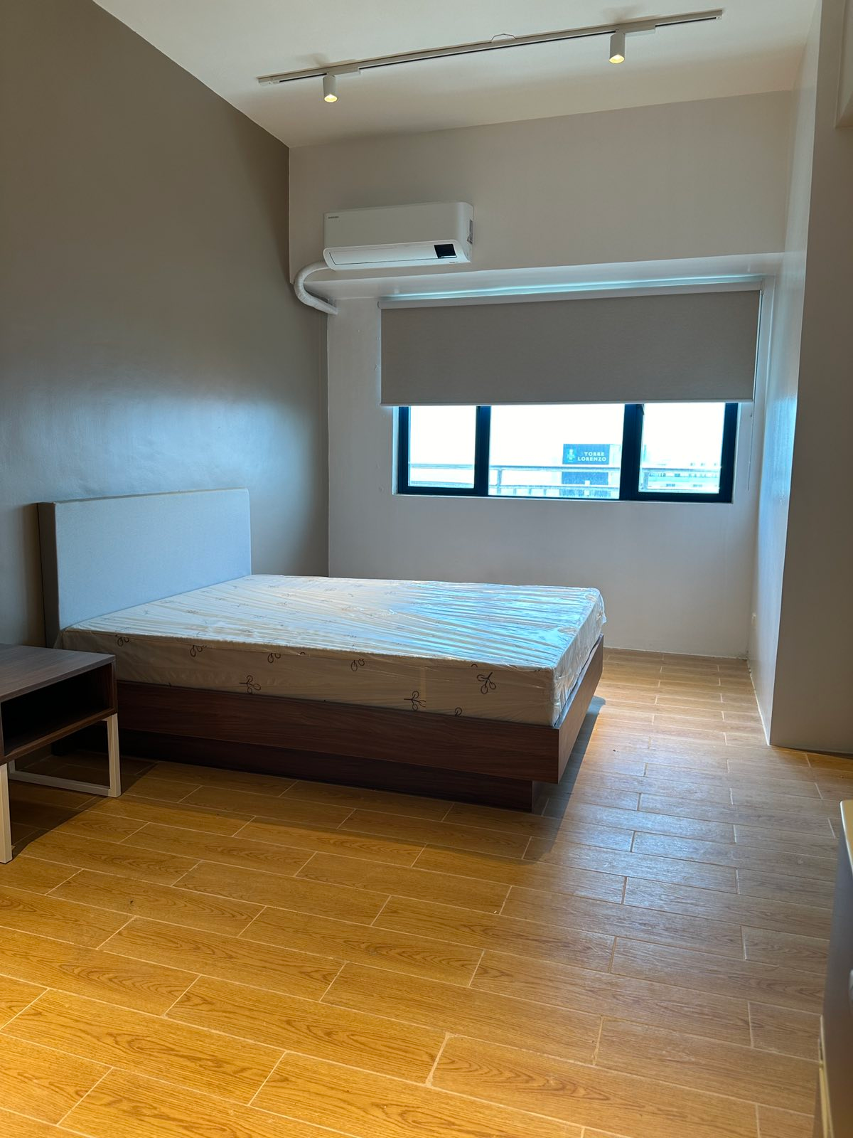 Dormy 173 - SEMI FURNISHED STUDIO DE LUXE FOR RENT NEAR DLSU/BENILDE