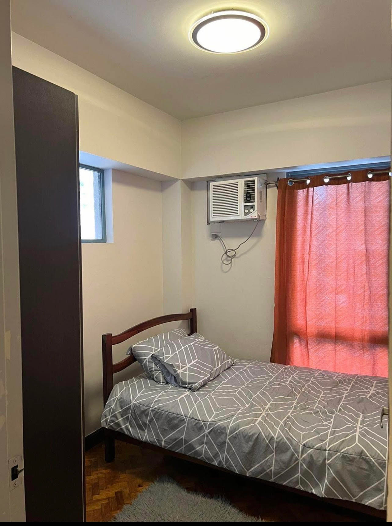 Dormy 427 - Condo Share / Room for Rent Manda/Mkt