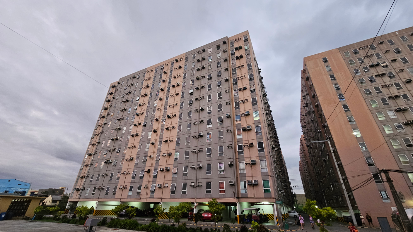 Dormy 20 - Urban Deca Homes Manila Bldg 12