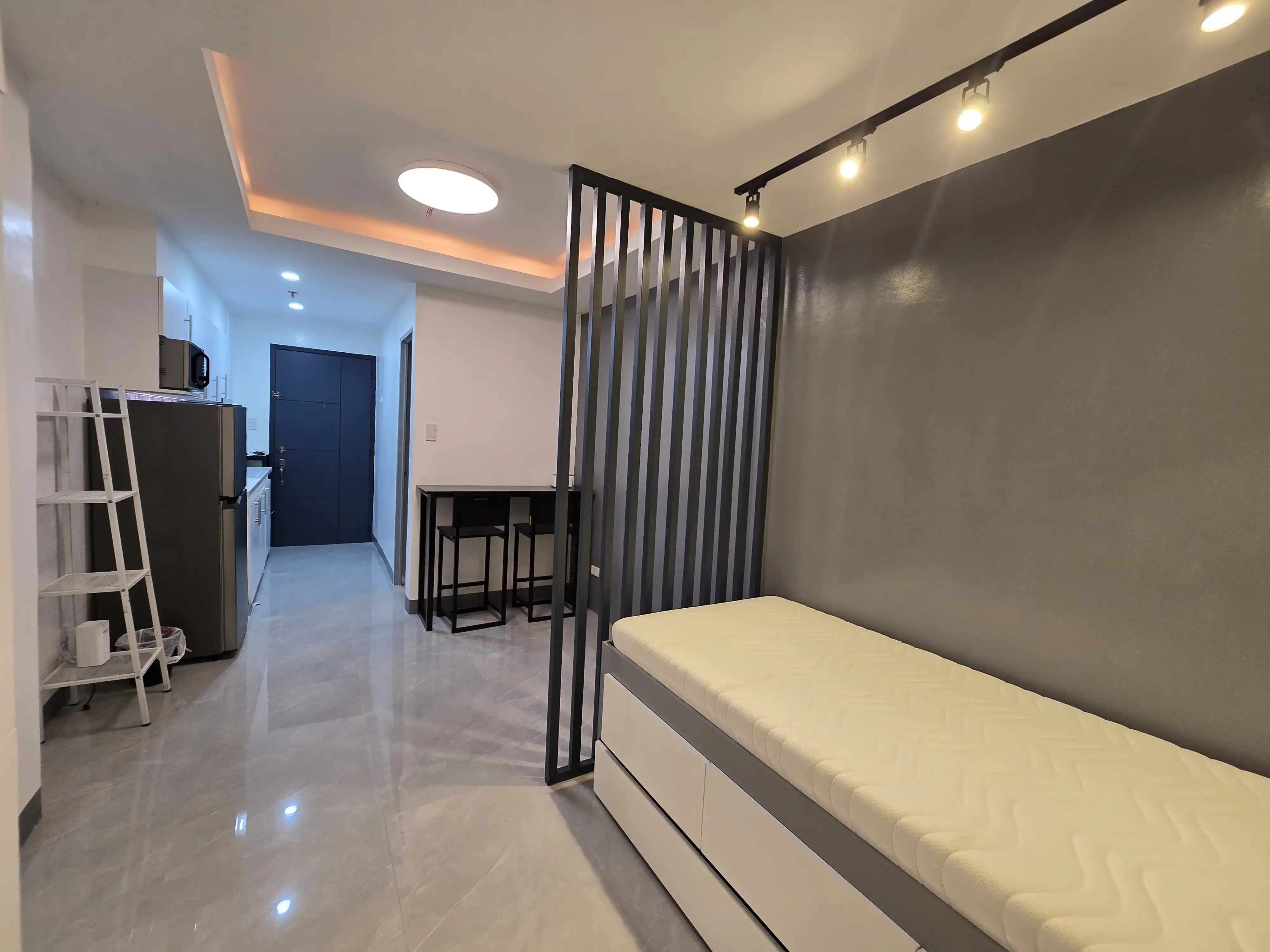 Suzy 614 - Condominium unit near PGH along Taft Manila
